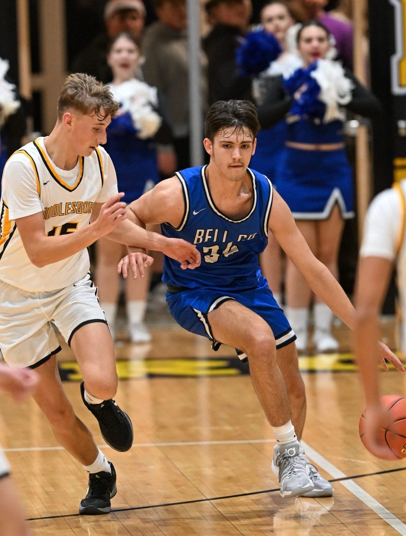 Four reach double figures as Bell opens district slate with victory ...